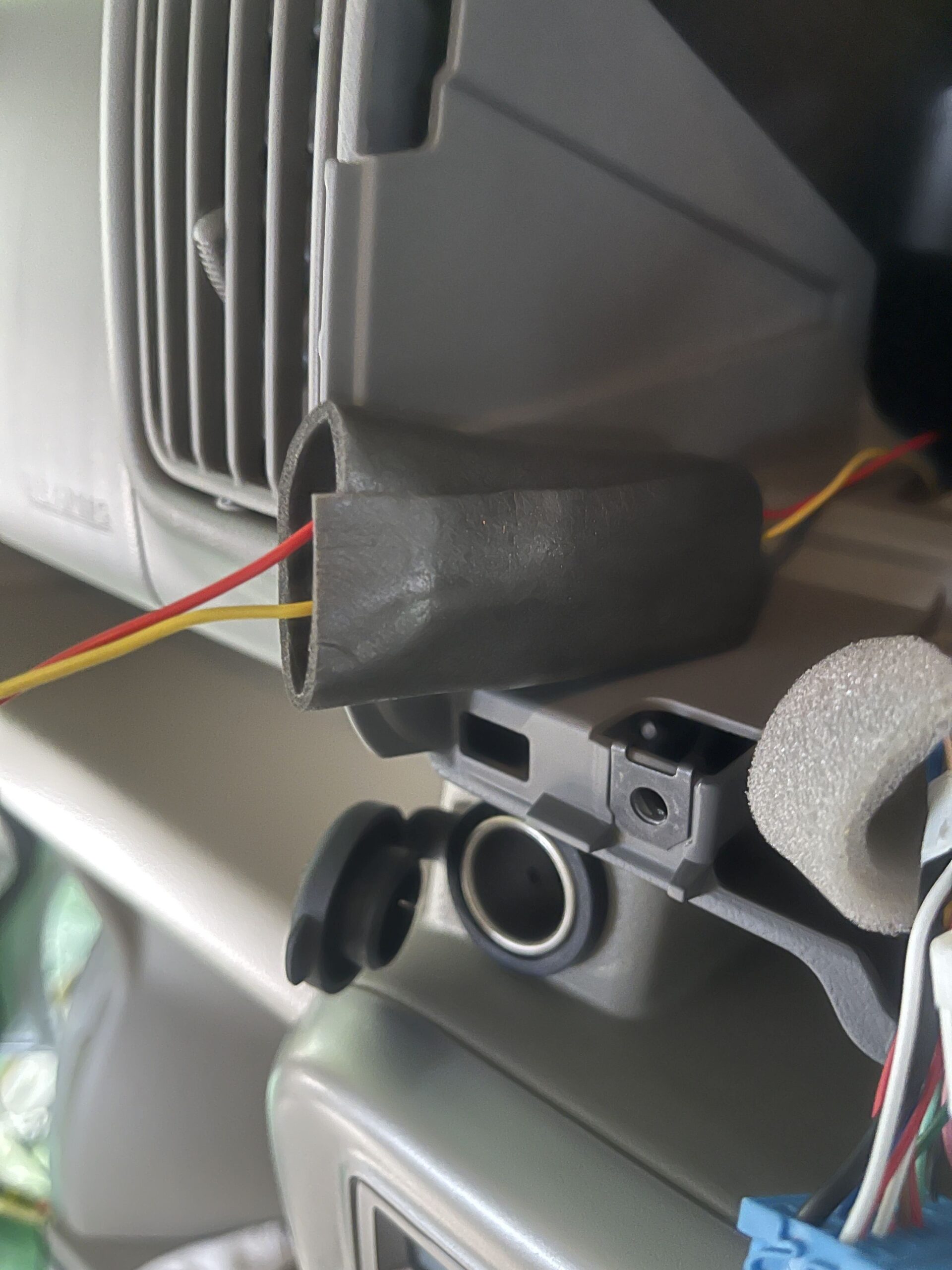 スズキエブリィワゴンDA17W ETC取付け